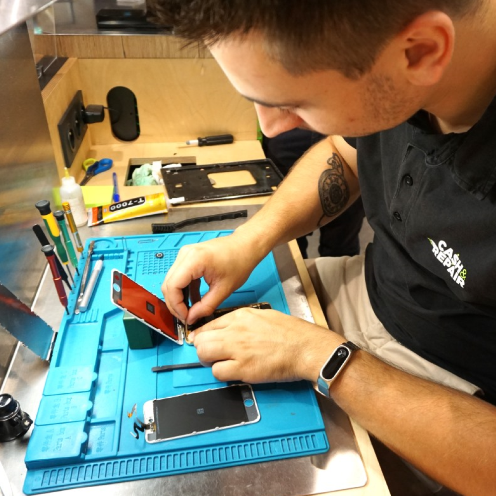 Ateliers de Réparation Mobile à Rezé - Cash and Repair